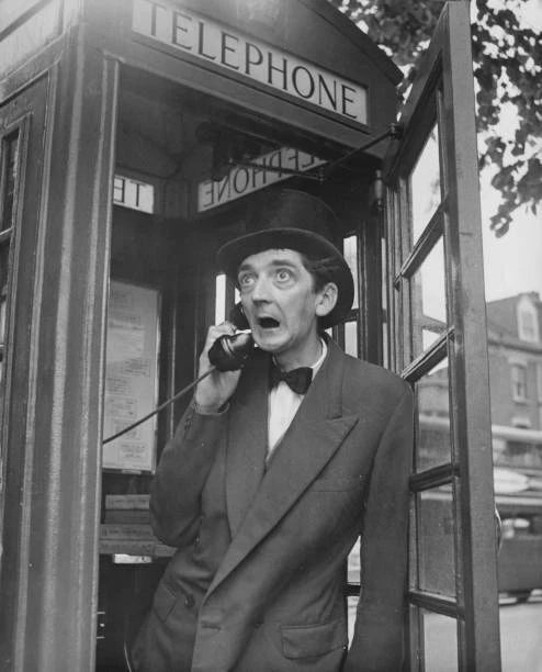 BRITISH COMIC ACTOR Ted Lune In A Telephone Booth 1957 Old Photo EUR 6 ...