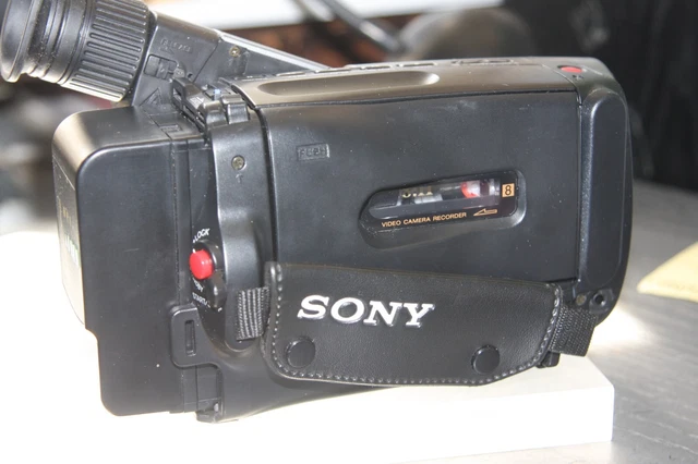 SONY HANDYCAM CCD-TR2000E Hi8 Camcorder - 8mm Video Camera Recorder EUR ...