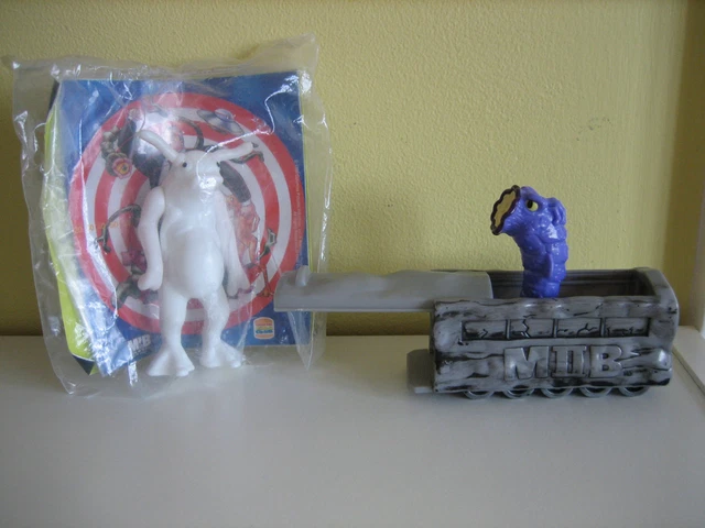 MEN IN BLACK Burger King Toys Alien Figures Worm in Train Carriage VGC ...