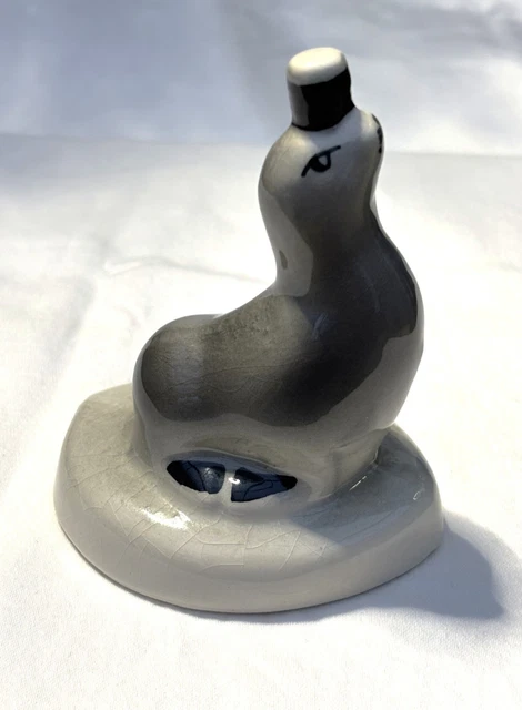 GUINNESS STOUT CARLTON Ware Advertising Figurine Seal Balancing a Pint ...