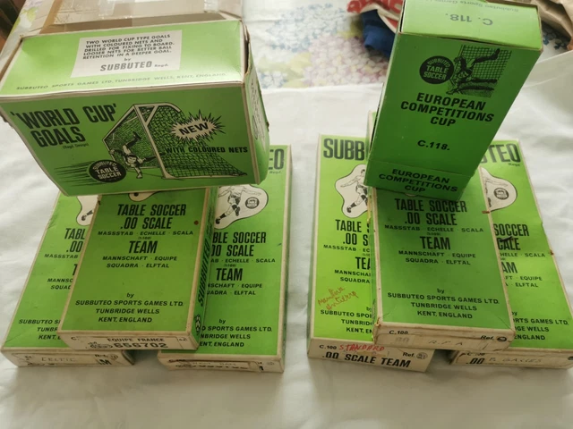 LOT ANCIEN JEU subbuteo boites équipe de foot + coupe et buts EUR 49,99 ...