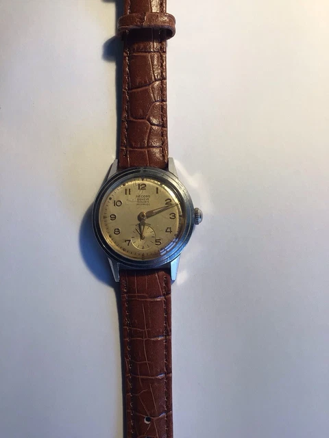 40’S RARE VINTAGE Swiss Watch. Gents Record Geneve Manual Wind Cal 107 ...
