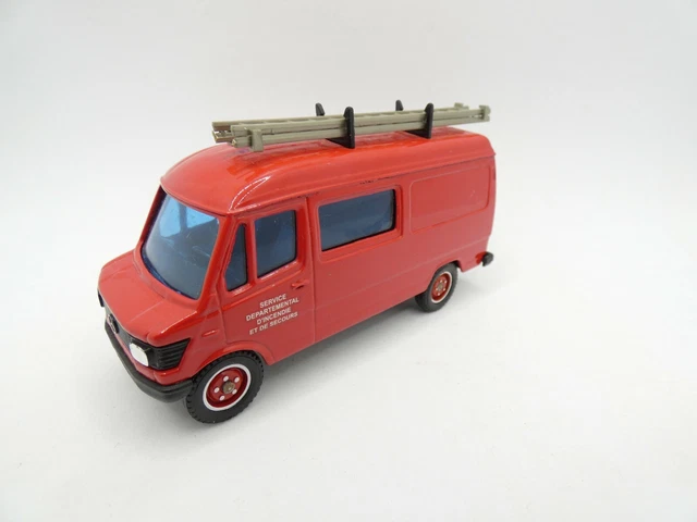 MERCEDES 407D N°2131 Service départemental d'incendie et de secours 1/ ...