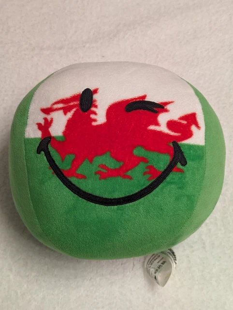 SMILEY WORLD WALES Soft Football Plush Red/Green/White £7.99 - PicClick UK