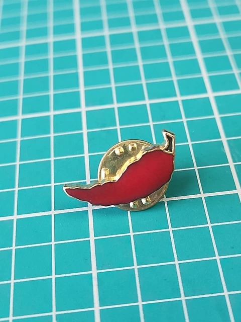 VTG RED CHILLI 🌶 Pepper Tone Lapel Pin £15.59 - PicClick UK