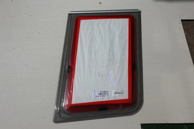 LUNAR LEXON CARAVAN front nearside window polyplastic 04.21.550.90.00 ...