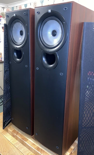 KEF Q35 FLOOR standing Stereo Speakers 1997 FWO decent condition ...