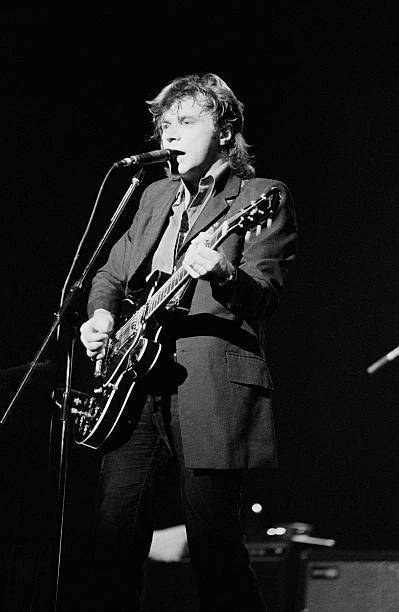 WELSH SINGER AND guitarist Dave Edmunds performing with Rockpile i ...