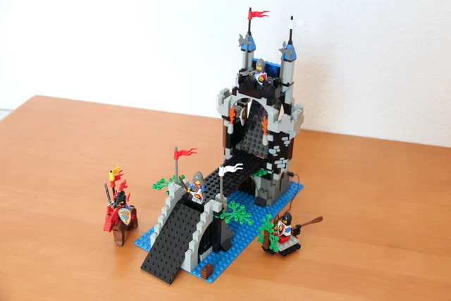 LEGO CASTLE 6078 Royal Drawbridge vollständig mit Bauanleitung. EUR 89 ...