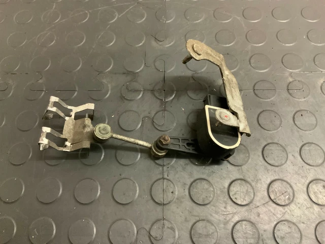 MERCEDES BENZ C-CLASS W205 C43 Amg W222 Suspension Level Sensor ...