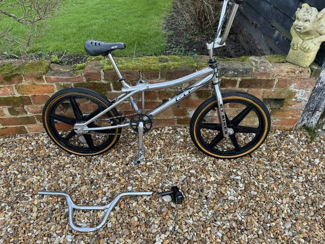 GT PRO PERFORMER bmx old school Mid Ramp Park Street Track Dirt Jumper ...
