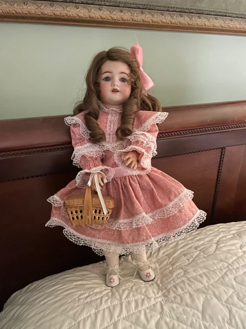 SIMON AND HALBIG 20" Bisque head and composite ball jointed body $81.00 ...