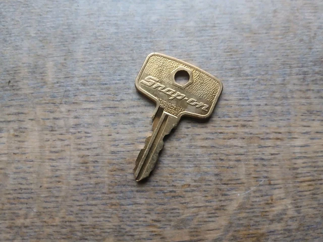 SNAP ON, SNAP-ON Tool Toolbox Key Roll Cab Key Tool Chest Key Y221, 221 ...