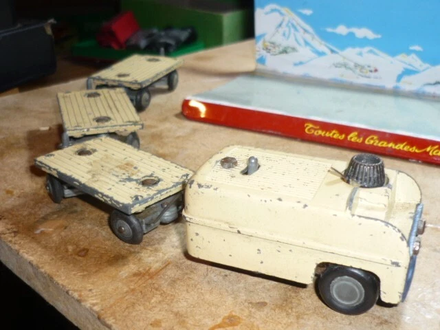 ANCIEN RARE SOLIDO Demontable Moteur Cle Chariot Bagage Train Gare 1950 ...