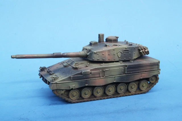 1:72 PANZER TANK Diorama ASCOD LT-105 gebaut built and painted EUR 75 ...