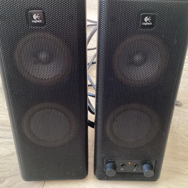 PAIR OF LOGITECH S-0264A Powered Multimedia Stereo Desktop Speaker System £10.77 - PicClick UK