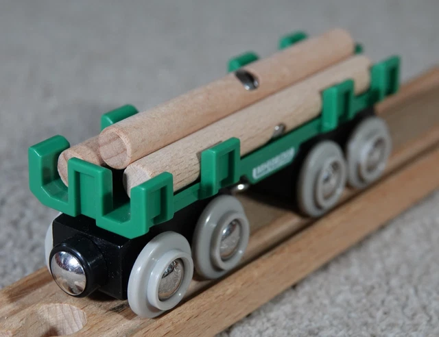 BRIO 33696 LUMBER LOADING WAGON TIMBER LOGGING TRUCK Thomas and Friends ...
