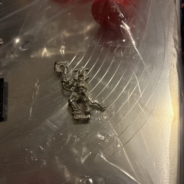 WARHAMMER 40K CLASSIC Chaos Space Marine Champion of Khorne £11.42 ...
