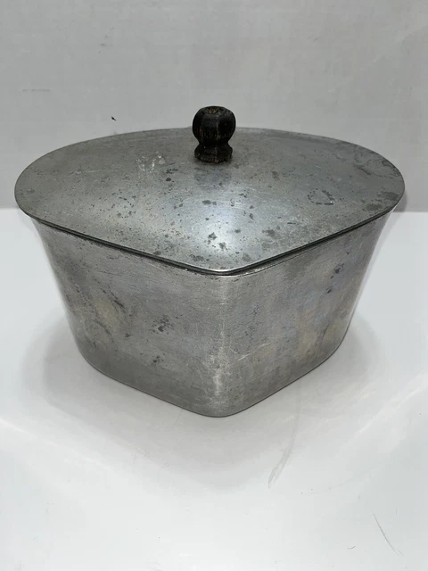 VINTAGE SUPER MAID Cookware Triangle Cast Aluminum Cooking Pot Heart ...