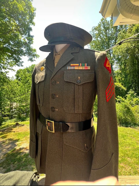 WWII NAMED USMC uniform group 4th Marine Division w Redbook and File ...