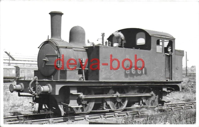 RAILWAY PHOTO LNER J68 8661 Stratford 1947 GER Hill 0-6-0T Loco Great ...