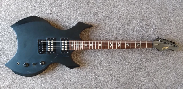 GUITARE ÉLECTRIQUE STYLE sorcier Stagg X400 avec trémolo (AW) EUR 68,24 ...