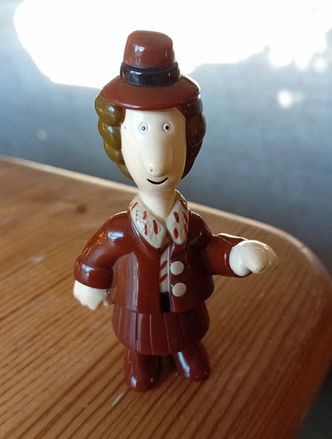 VINTAGE POSTMAN PAT Toys 'Miss Hubbard' Figure, Rare £13.20 - PicClick UK