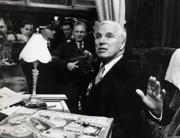 WORLD FAMOUS COMEDIAN Charlie Chaplin 1952 Historic Old Photo $9.00 ...