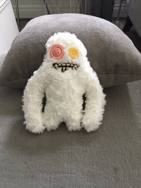 BUDGIE FUGGLER SASQUOOSH White Fuggler 22cm Funny Ugly Monster Plush ...