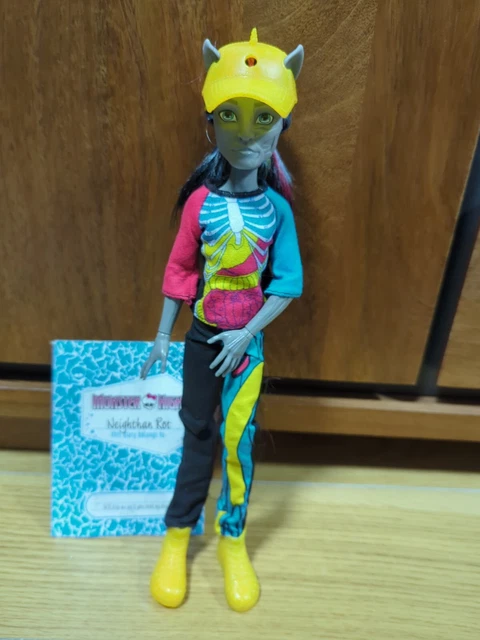 MONSTER HIGH FREAKY Fusion Neighthan Rot £7.99 - PicClick UK