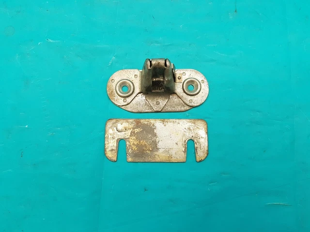 GENUINE MERCEDES-BENZ W107 R107 SLC SL TRUNK LOCK TAILGATE LOCK £17.02 ...