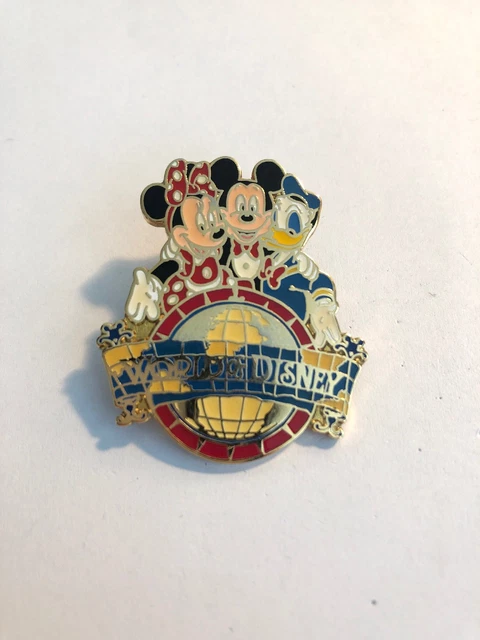 DLR CAST MEMBER World Of Disney At Downtown Opening Mickey Minnie Goofy ...