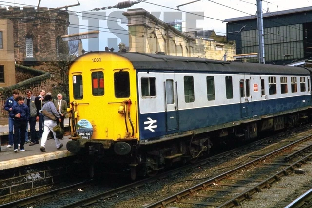 35MM SLIDE BR British Rail Diesel DEMU Class 202 1032 Carlisle 1986 ...