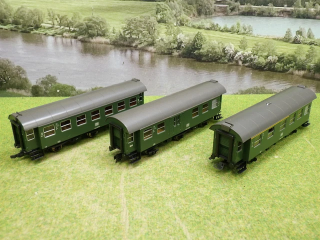 ROCO H0 2X Personenwagen DB + Gepäckwagen (GI) P0446 EUR 22,00 ...