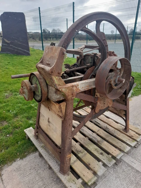 RECLAIMED IRON 19TH C Chaff Cutter by E.H Bentall of Heybridge £600.00 ...