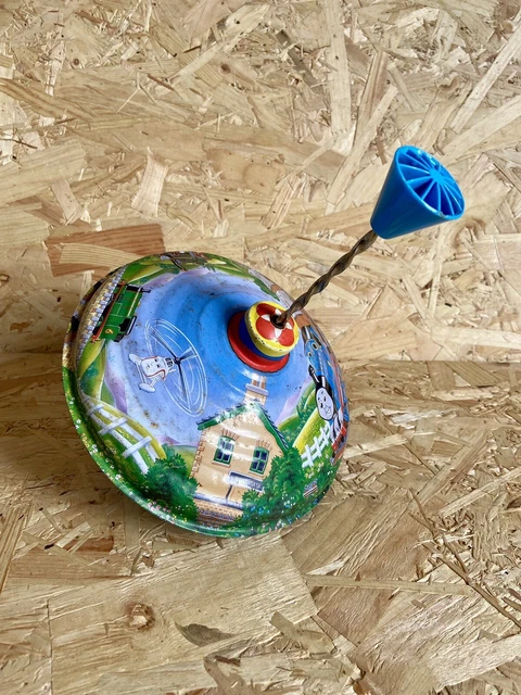 VINTAGE THOMAS THE Tank Engine Metal Spinning Top Toy £11.99 - PicClick UK