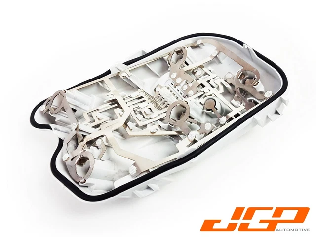 AUDI A6 C6 Saloon - Outer Tail Light Bulb Holder - Passenger N/S Left ...