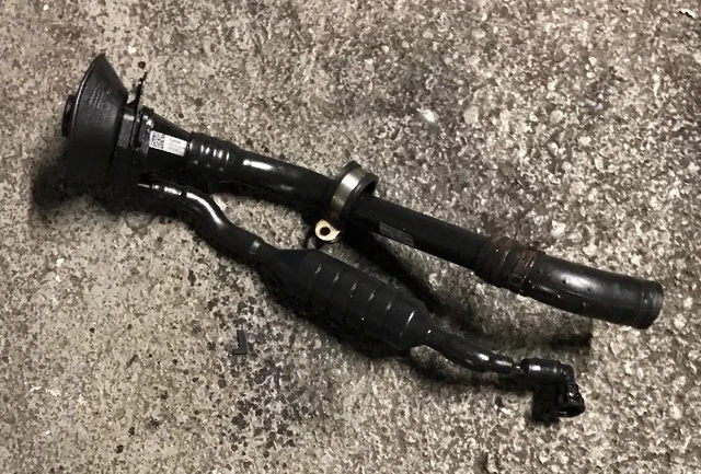 VW CRAFTER MERCEDES SPRINTER AdBlue filling tank pipe hose nozzle cap ...