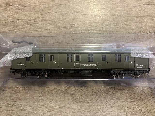 BACHMANN 39-185 OO Gauge Ex-BG Coach Departmental Enparts Olive Green ...