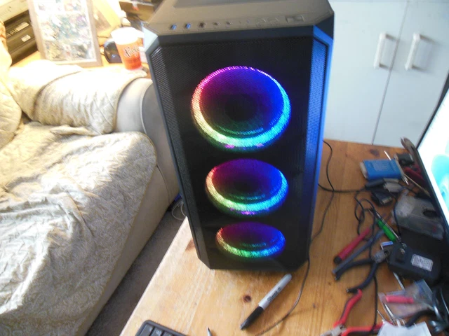 OLDER GAMING DESKTOP. Windows 11 Pro. Water Cooled. 960.2 Drive. 16 Gb ...