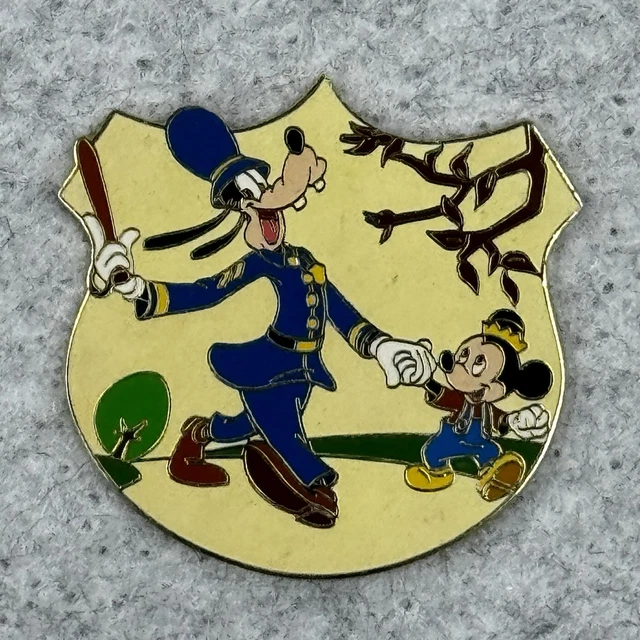 DISNEY TRADING PIN, Police Goofy And Mickey's Nephew, 2003 £11.55 ...