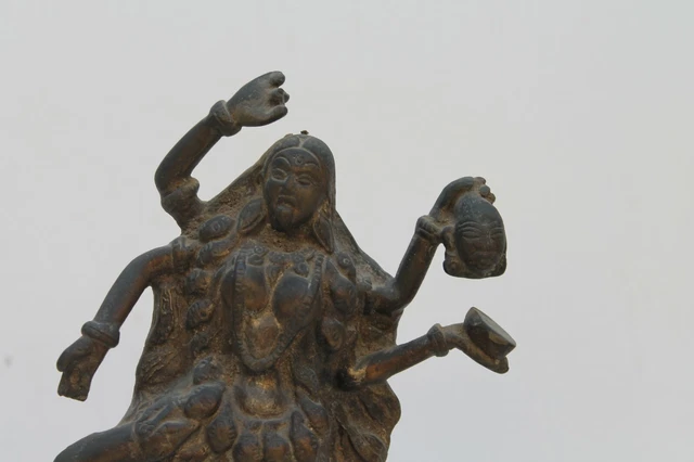 VINTAGE ANTIGUO LATÓN Goddess Parvati Avatar Mahakali Figura Estatua ...