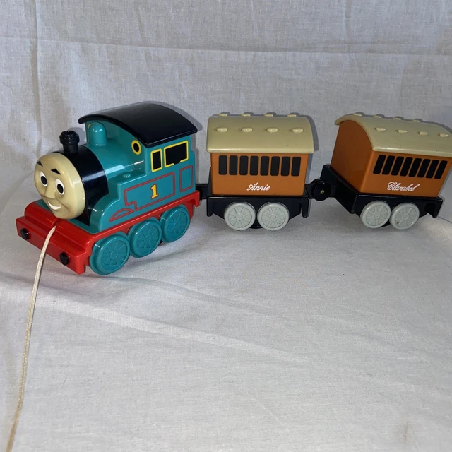 THOMAS THE TANK Engine Train Pull Along Toy Annie & Clarabel Tomy 1998 ...
