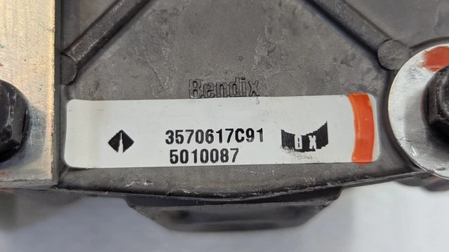 3570617C91 INTERNATIONAL GENUINE Bendix R14 Relay Valve 801591 Air ...