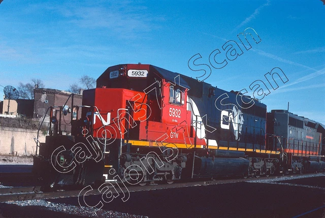 ORIGINALFOLIE - CN-GTW SD40-2 5932 bei Fort Dodge, IA. 11/04 EUR 3,66 - PicClick DE