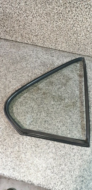 VAUXHALL CAVALIER MK1 (1975-1981) Right O/S Rear Quarter Window Glass 4 ...