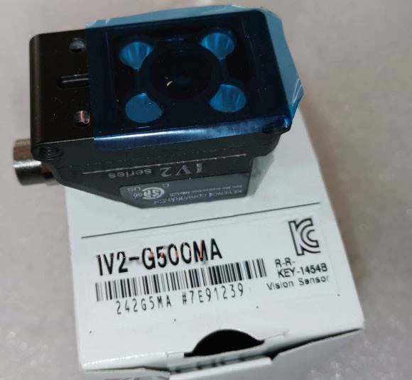 1PC NEW KEYENCE IV2-G500MA Monochrome Vision Sensor Head Range 20mm to ...