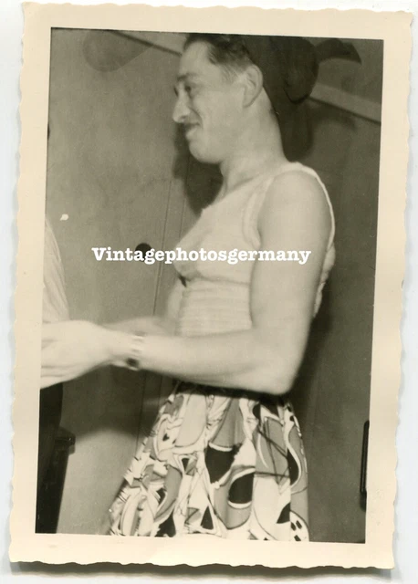 D6054 FOTO 50ER Jahre Mann Boy Gay Crossdresser Gays Crossdressing ...