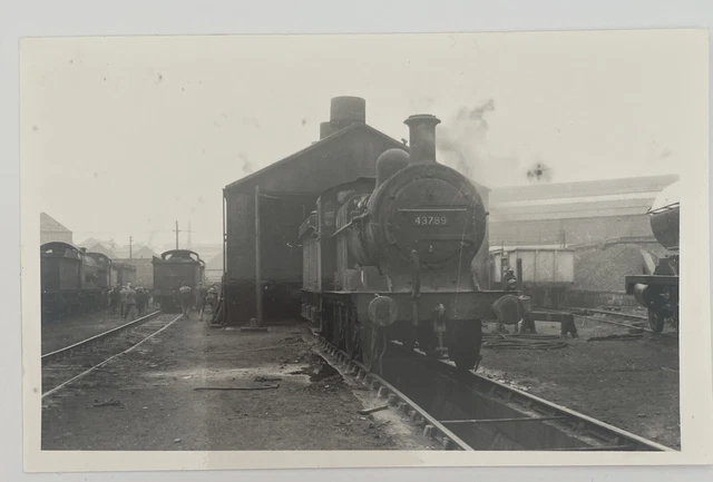 LMS RAILWAY LOCOMOTIVE Photograph - 43789 Gorton Works Station - F51 £2 ...