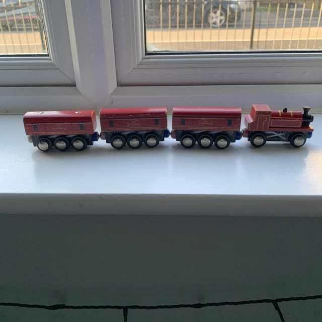 WOODEN TRAIN TRACK Post Office Train ELC £8.99 - PicClick UK
